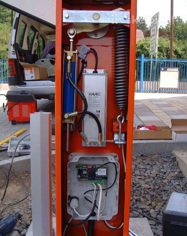 Barrier tự động Faac 615 (tay cần dài 5m)